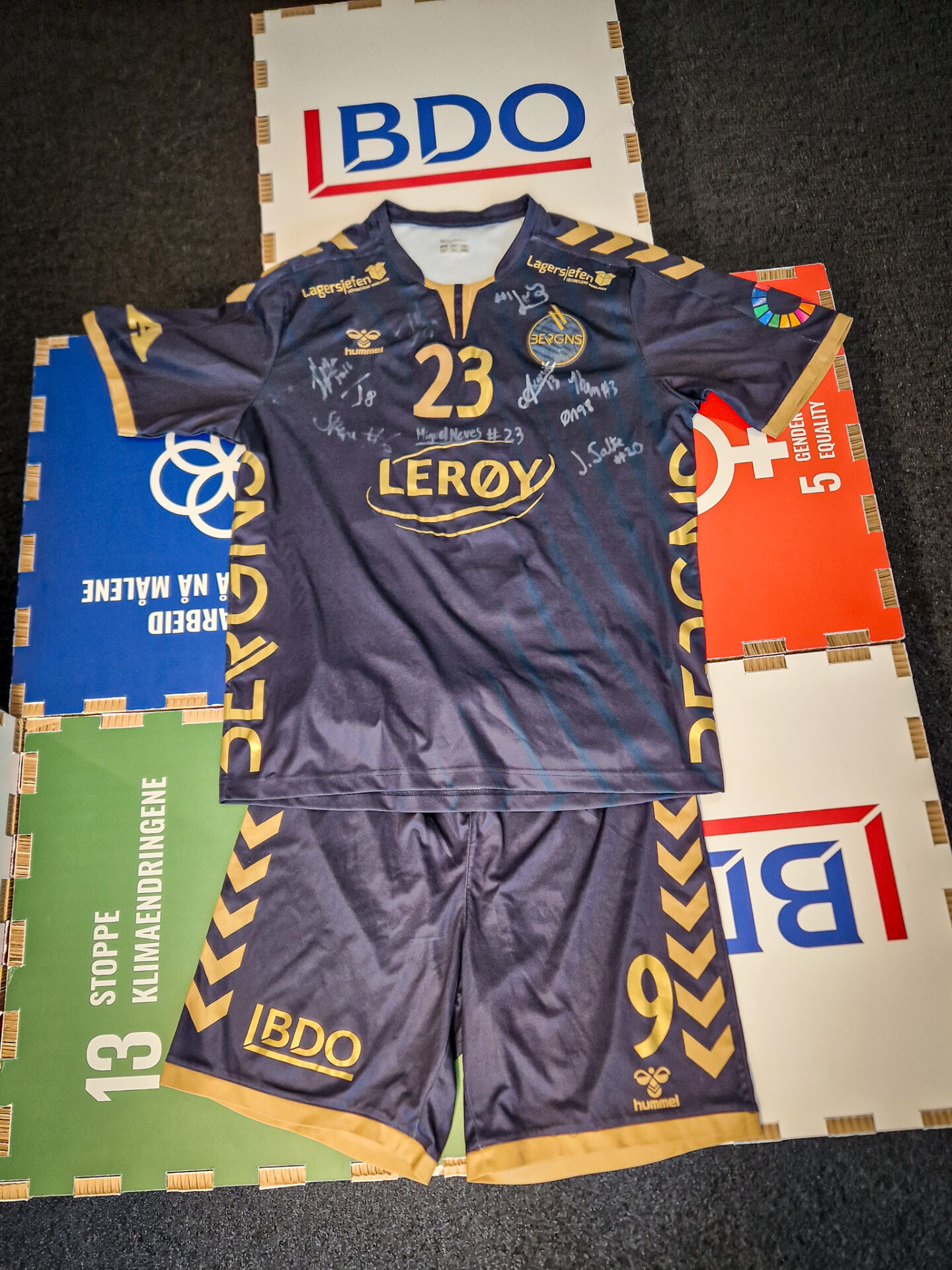 Draktauksjon i samarbeid med BDO og Redd Barna – Bergen